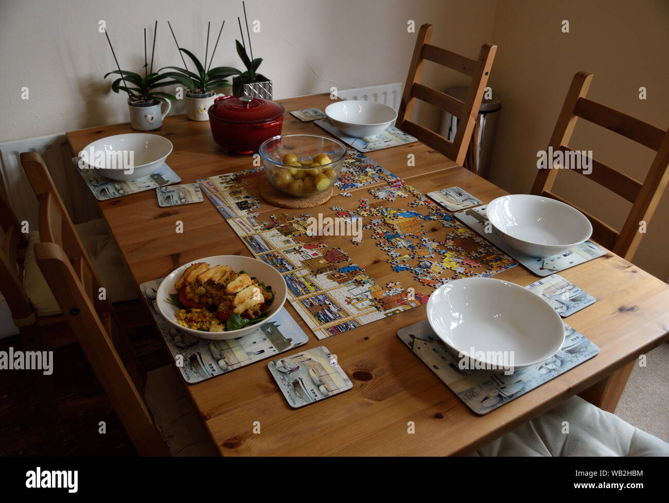 Unfinished meal at table hi-res stock photography and images - Alamy