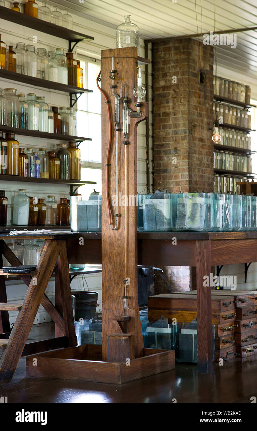 Thomas edison laboratory menlo park hi-res stock photography and images ...