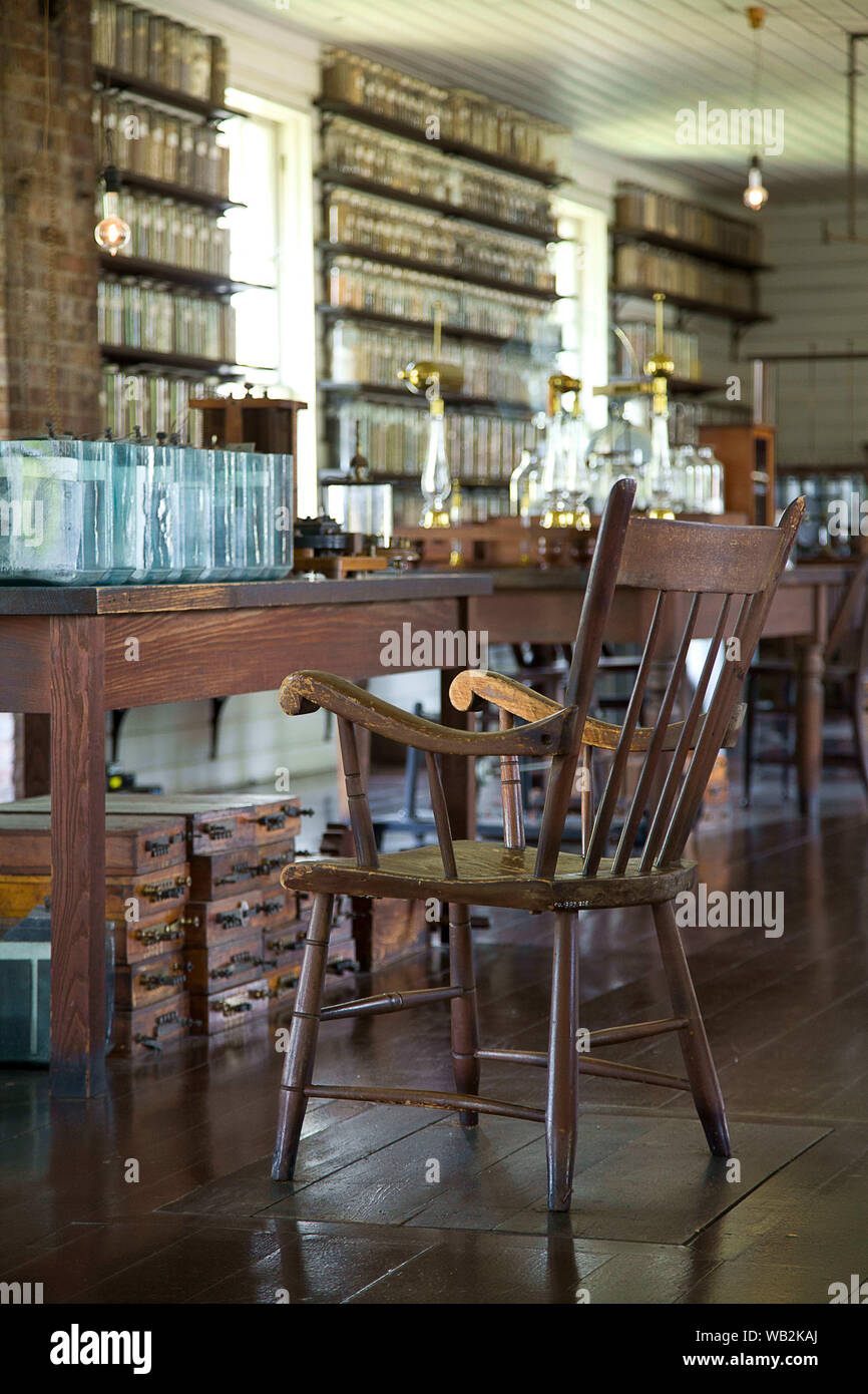 Menlo park laboratory hi-res stock photography and images - Alamy