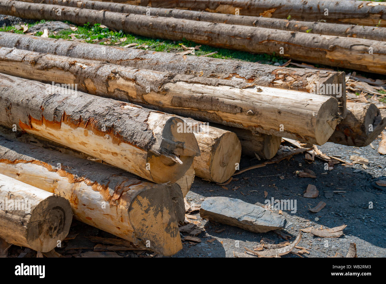 Chopped firewood stacked together hi-res stock photography and images ...