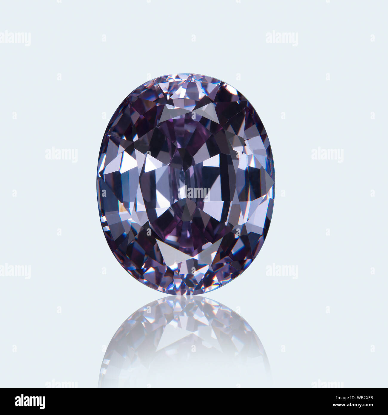 Amethyst gemstone hi-res stock photography and images - Alamy