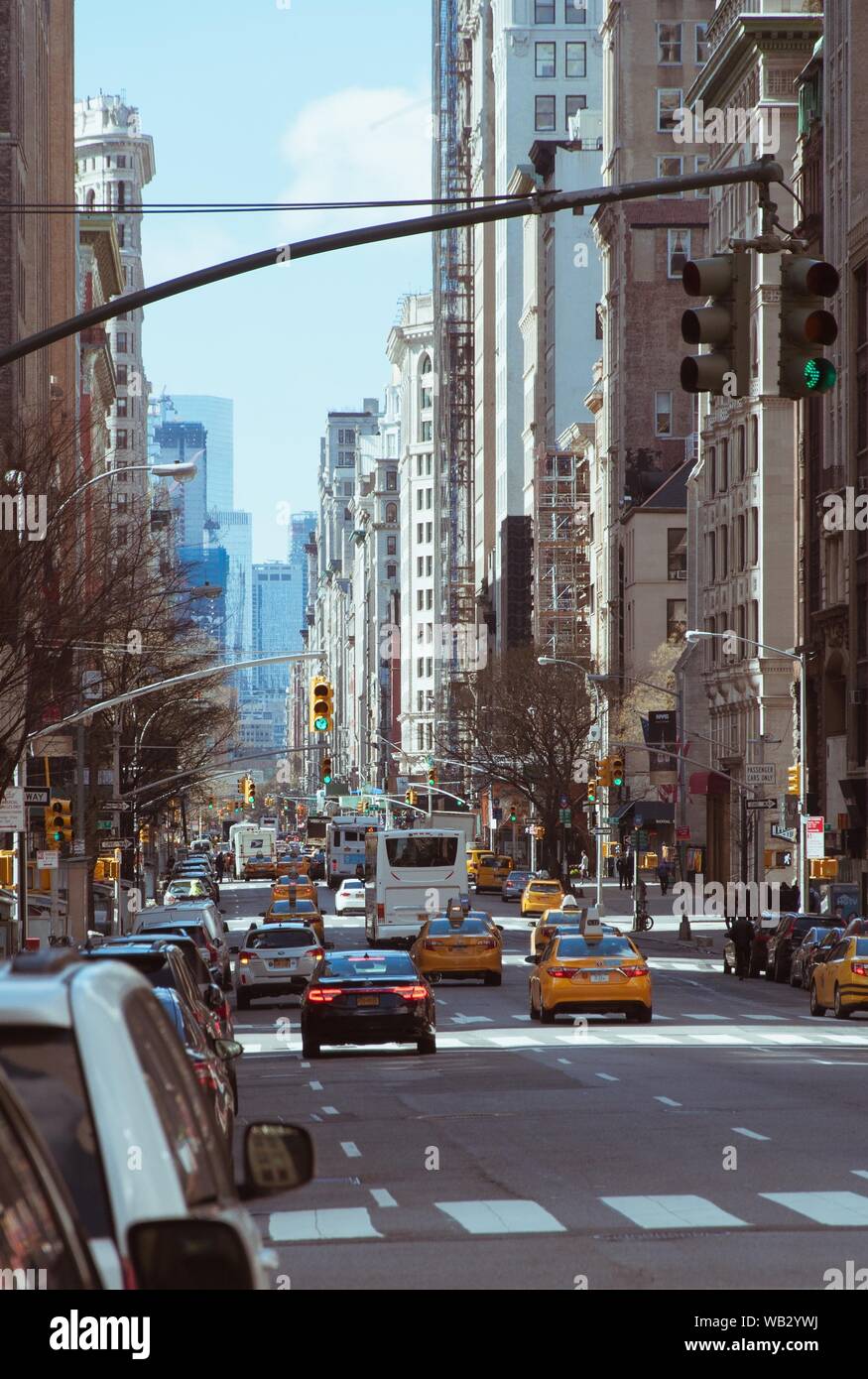 Very busy road hi-res stock photography and images - Alamy