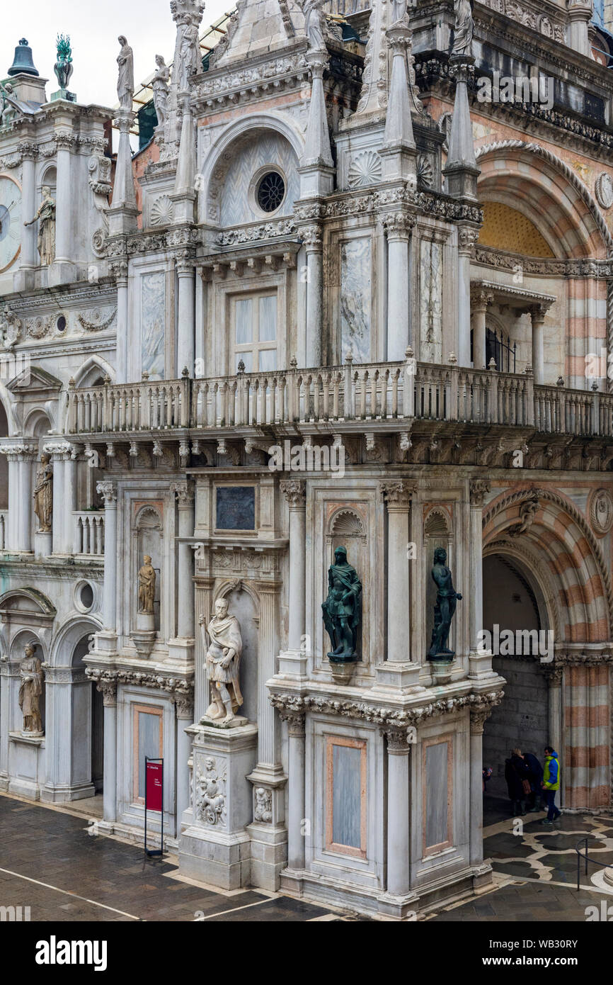 Foscari arch hi-res stock photography and images - Alamy