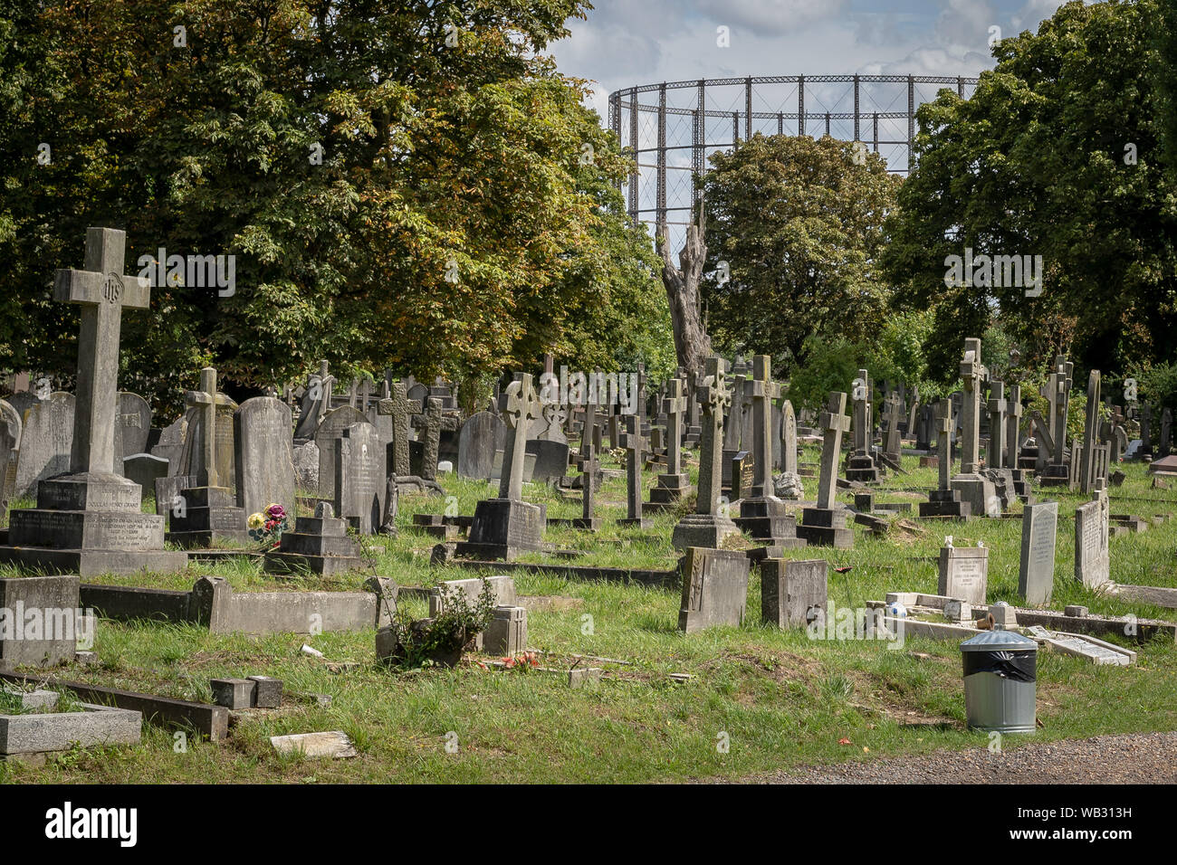 Kensal Green Cemetery in the area of the Royal Borough of Kensington ...