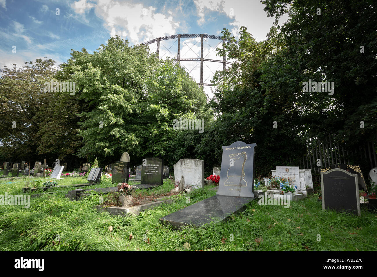 Kensal Green Cemetery in the area of the Royal Borough of Kensington ...