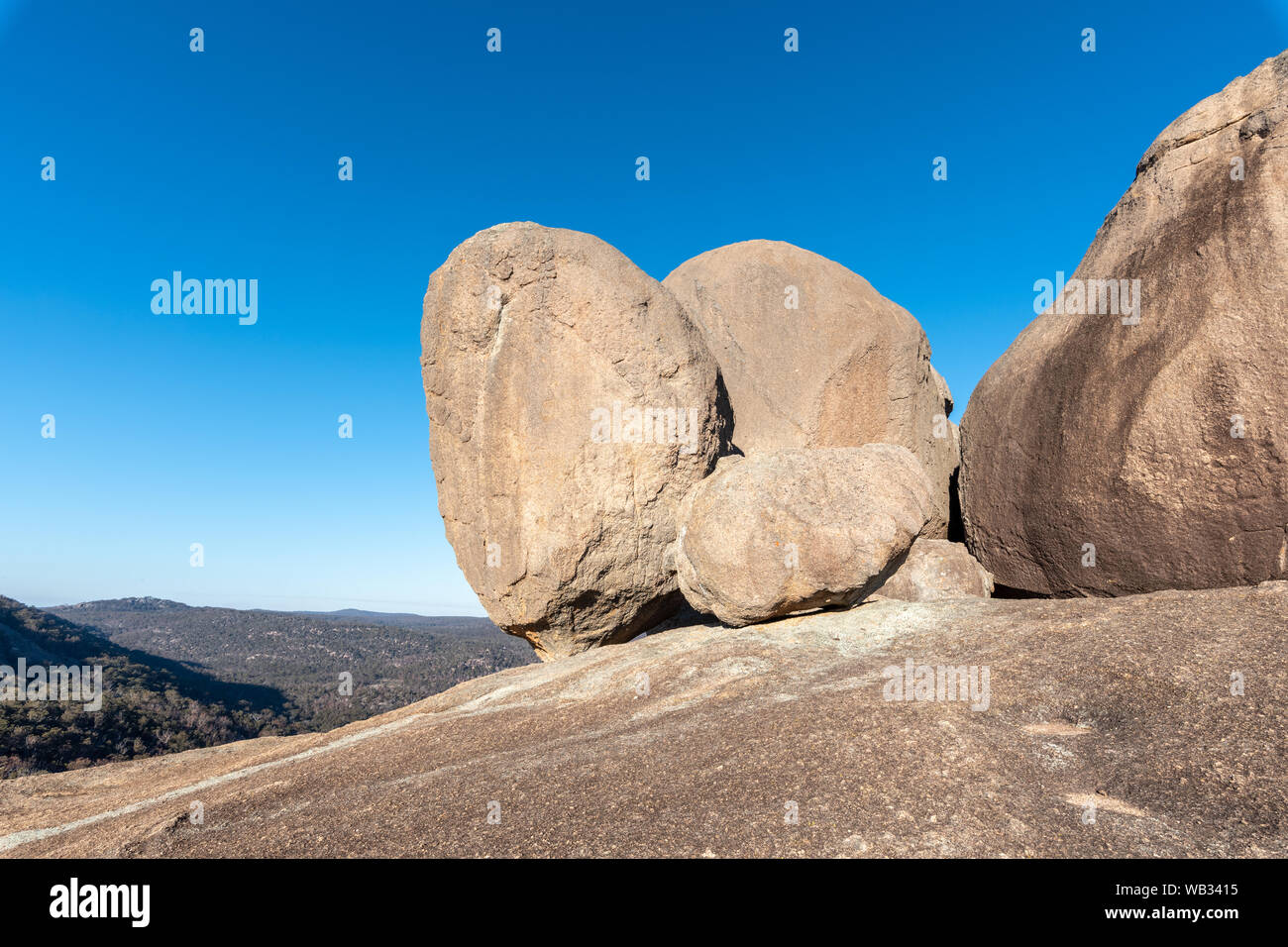 Huge boulders on top of Pyramid Rock Stock Photo - Alamy