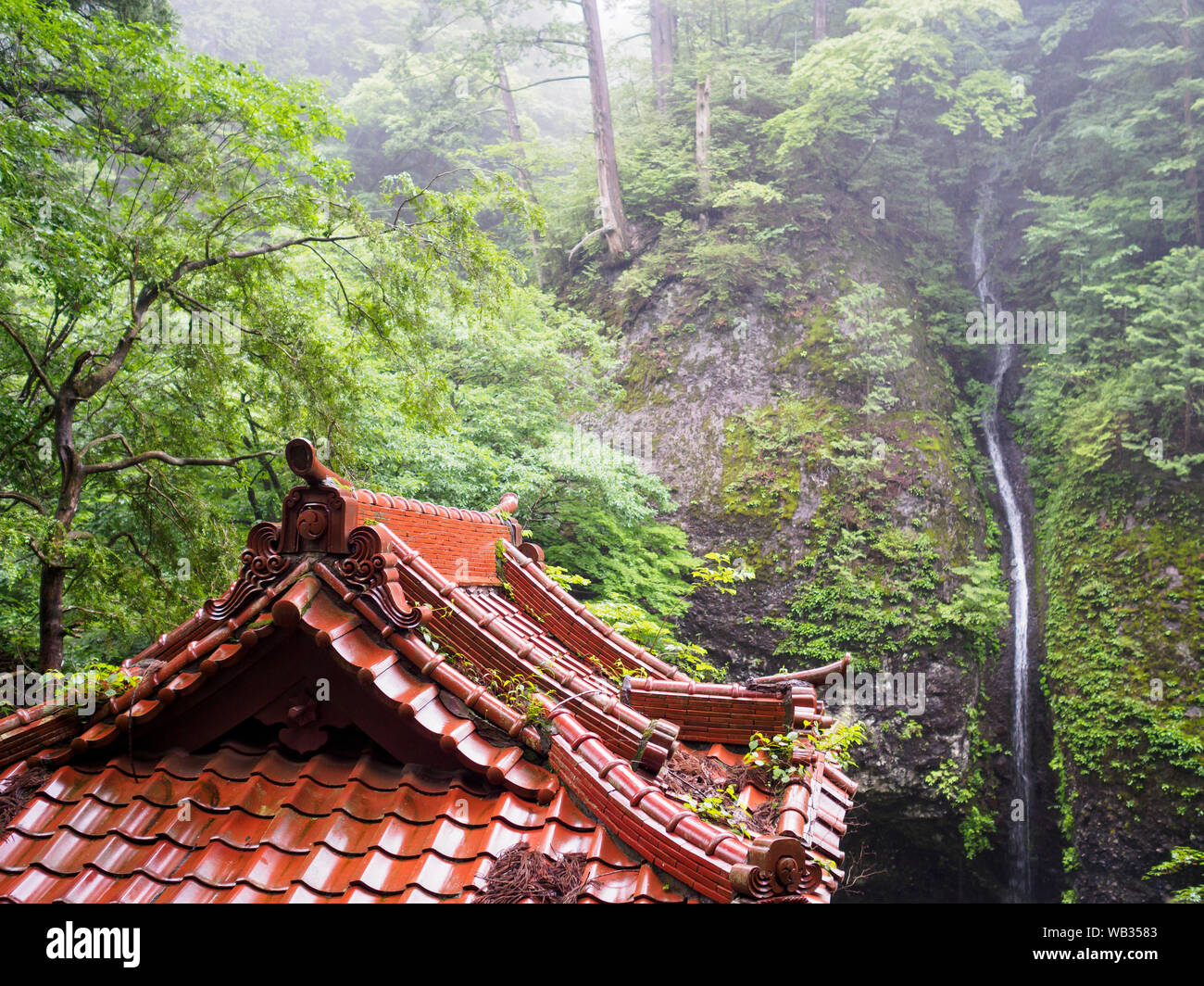 Waterfall japan river hi-res stock photography and images - Alamy
