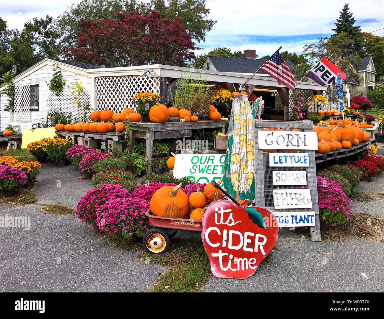 Roadside farm stand hi-res stock photography and images - Alamy