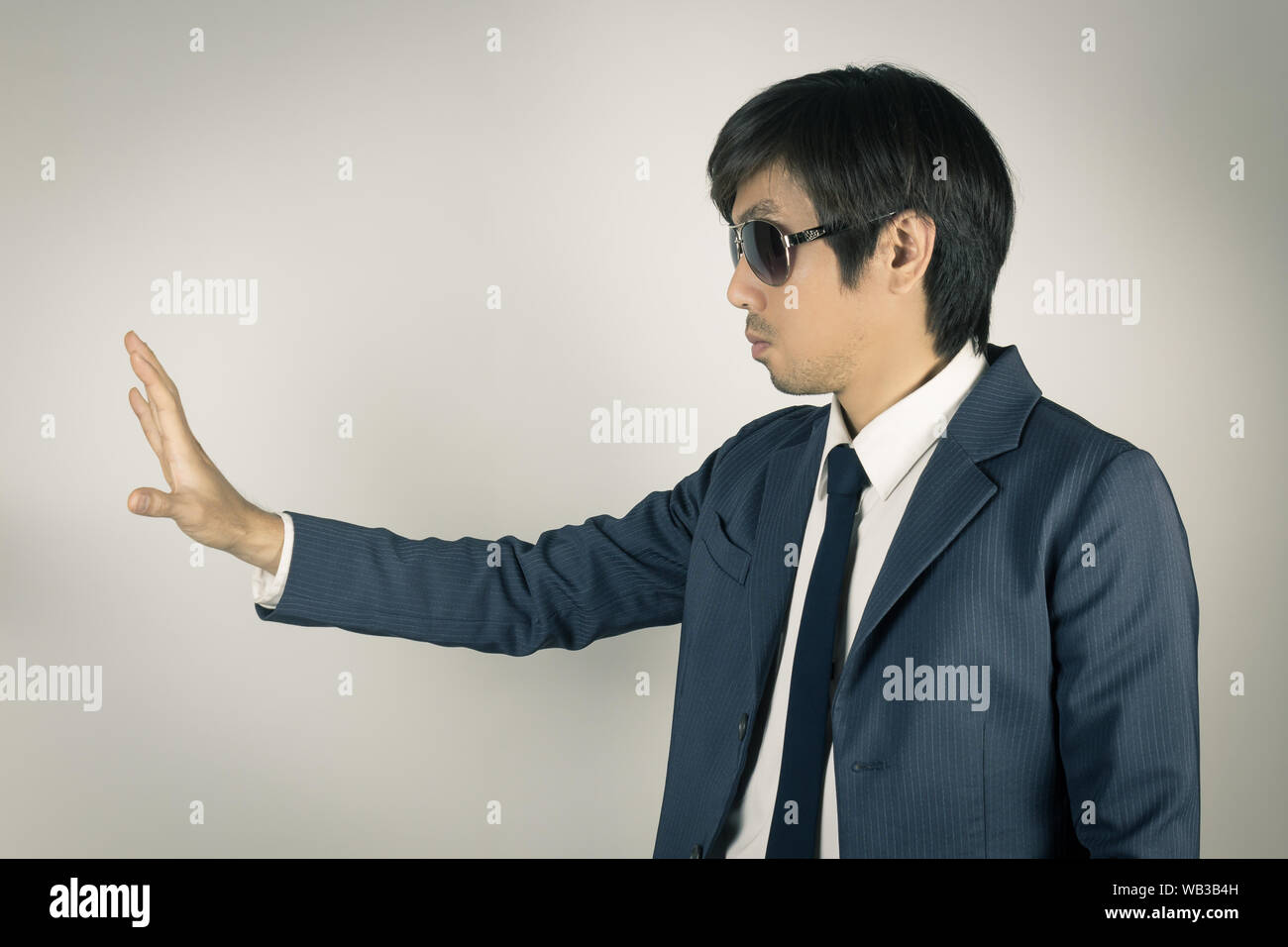 Stop hand pose hi-res stock photography and images - Alamy