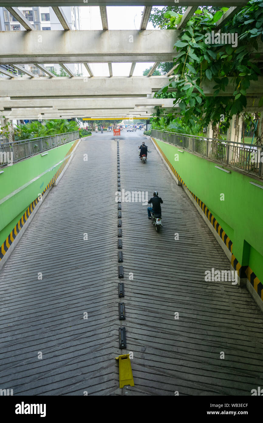Ramp Underground Garage Parking Stock Photos & Ramp Underground Garage ...
