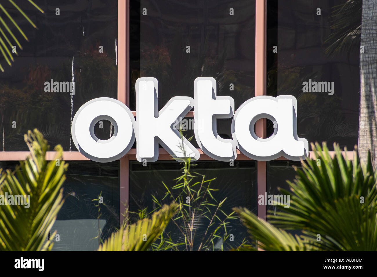 Identity and access management hi-res stock photography and images - Alamy