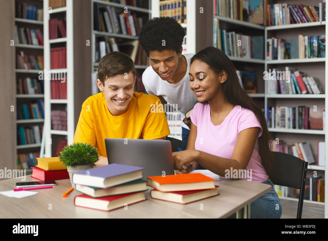 Asking for help classroom hi-res stock photography and images - Alamy