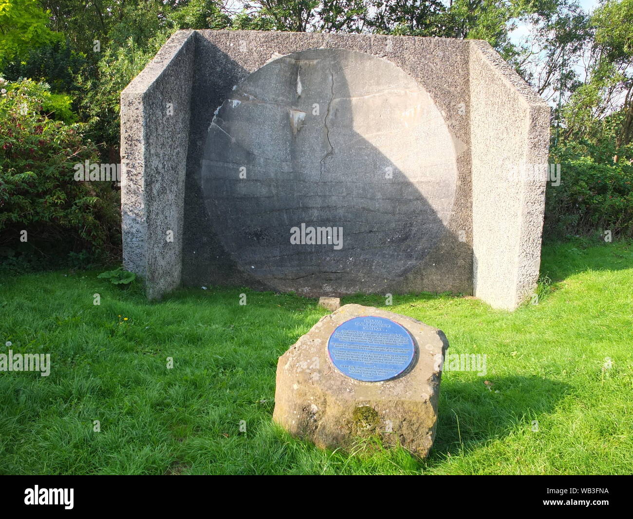 World war listening device hi-res stock photography and images - Alamy