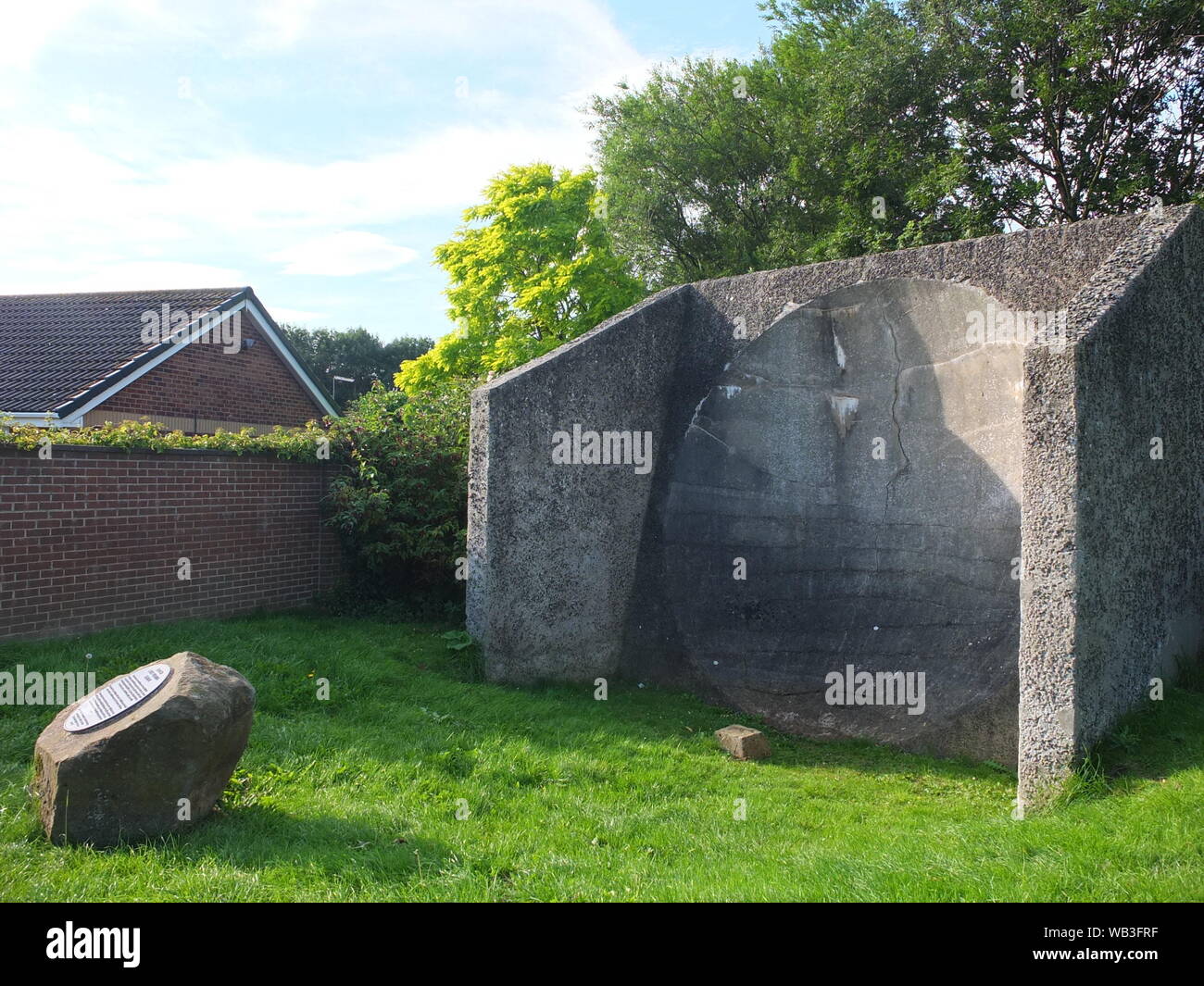 World war listening device hi-res stock photography and images - Alamy