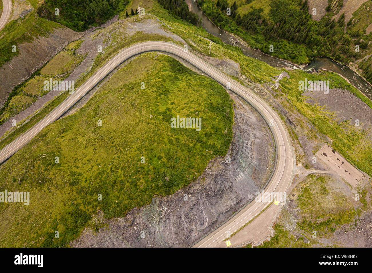 Asphalt road. Landscape with beautiful mountain road with a perfect ...