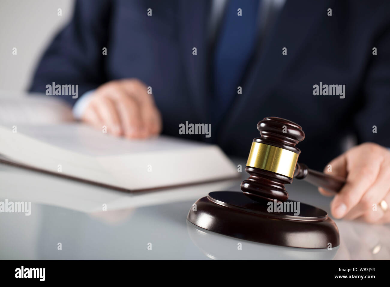 Antique books for auction hi-res stock photography and images - Alamy