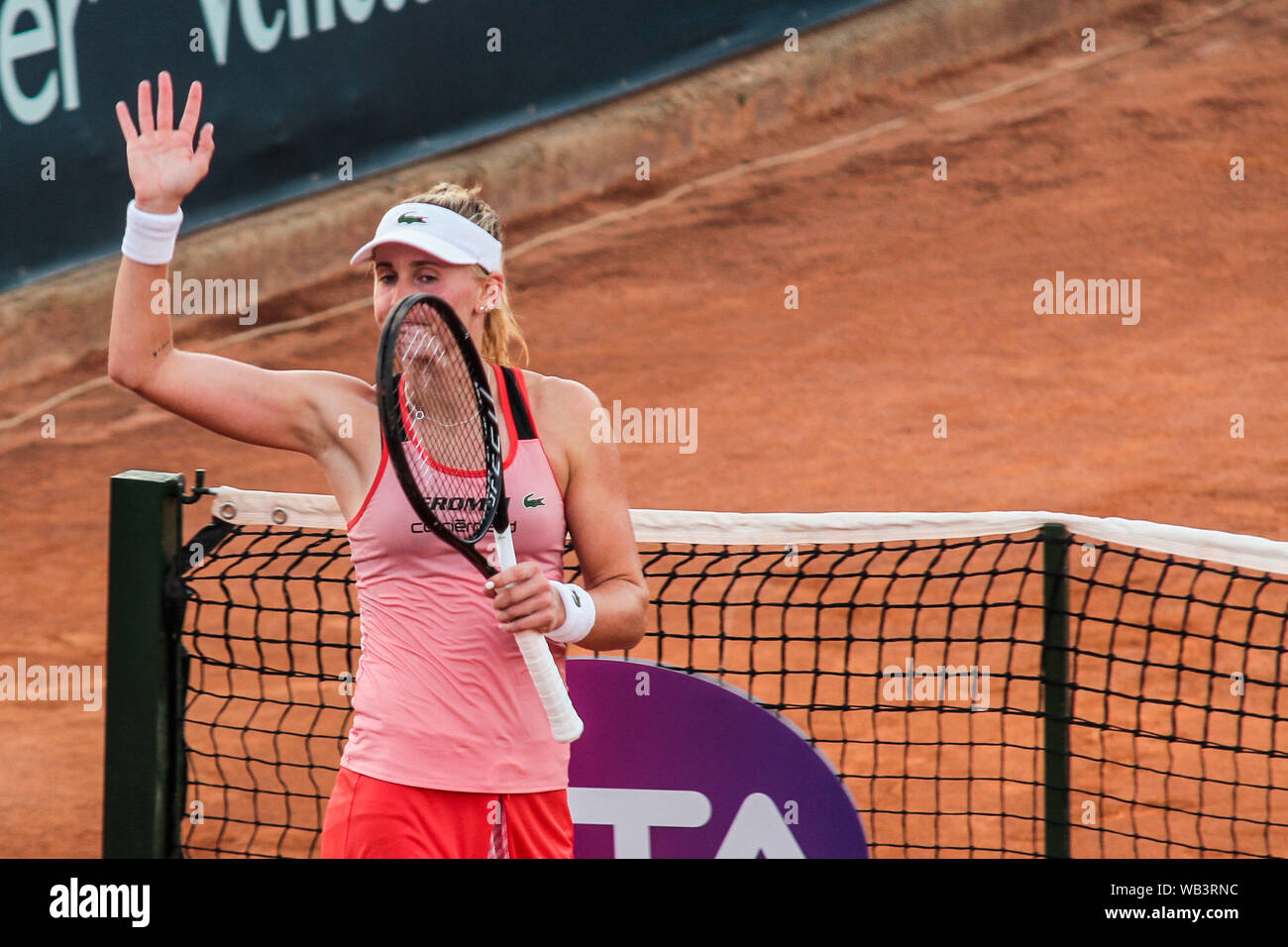 Jil teichmann greets da vincitrice the pubblico hi-res stock ...