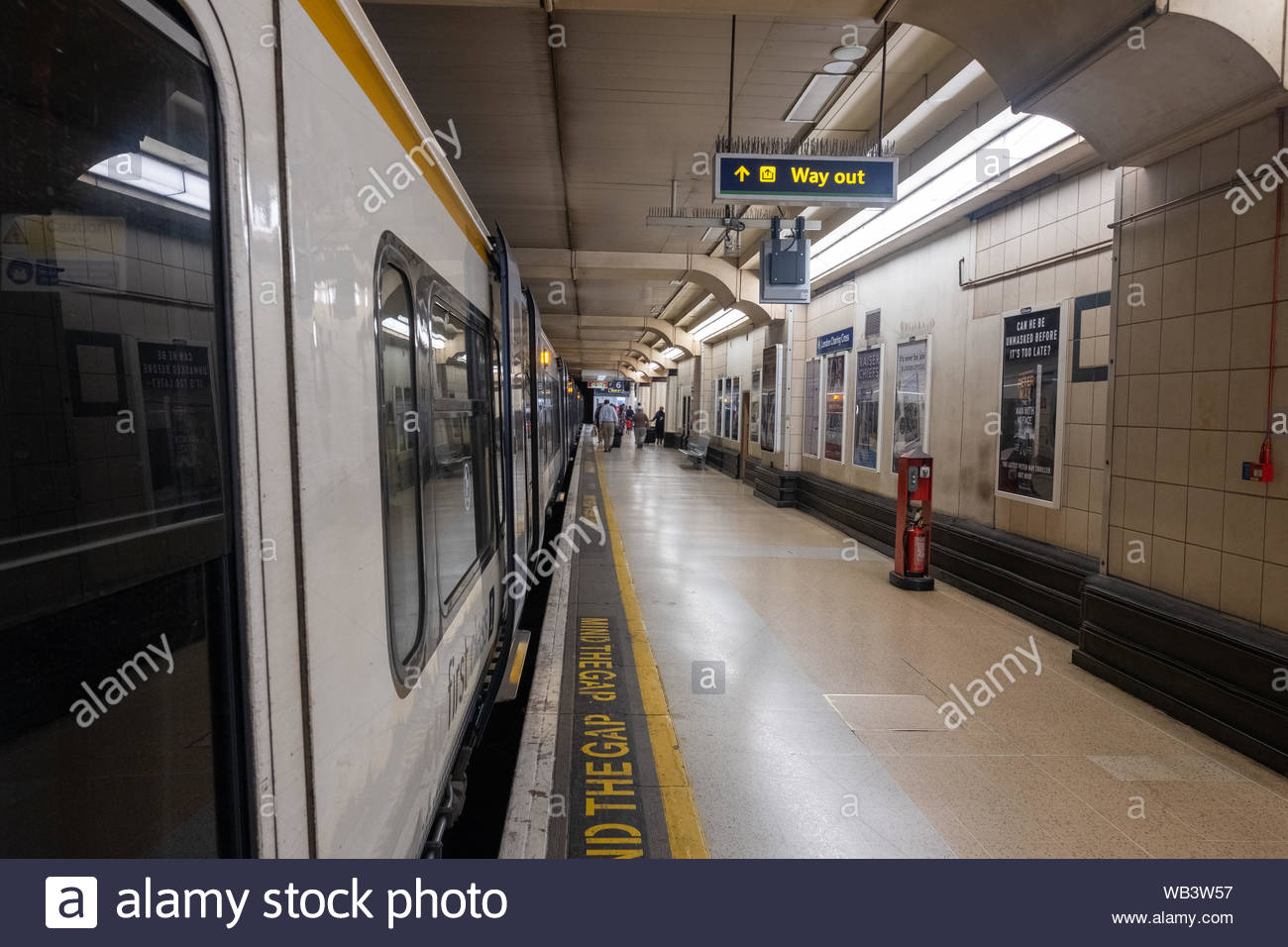 Concourse Charing Cross Station High Resolution Stock Photography and ...