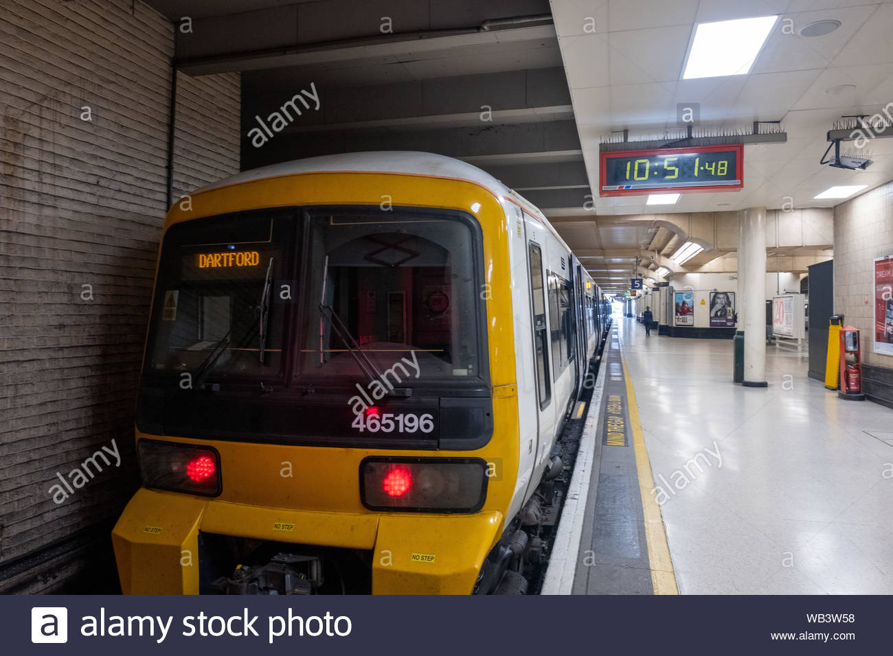 Concourse Charing Cross Station High Resolution Stock Photography and ...