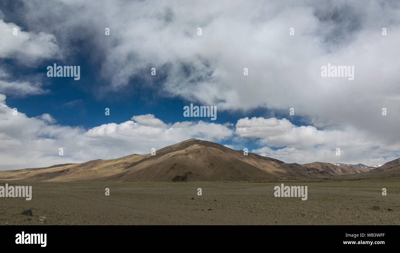 Landscape of Ladakh - Desert in India Stock Photo - Alamy