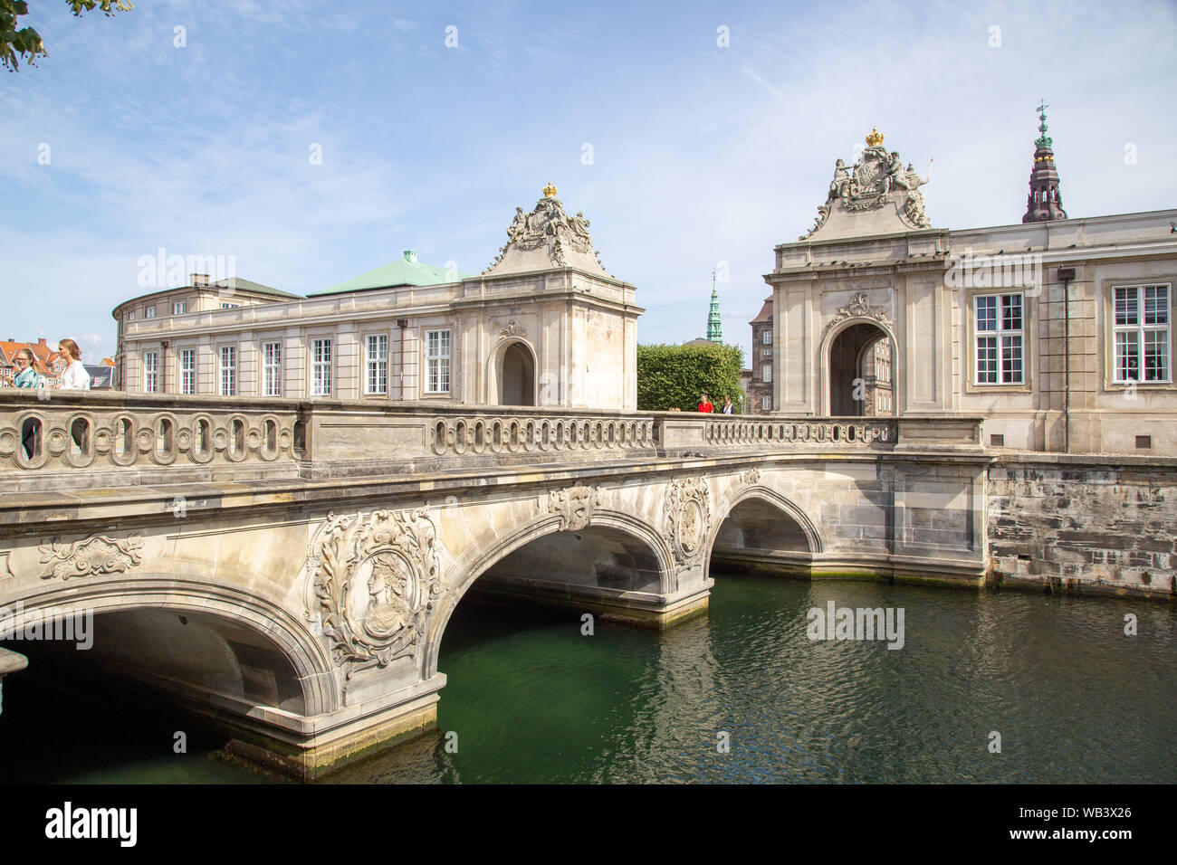 Marble bridge hi-res stock photography and images - Alamy