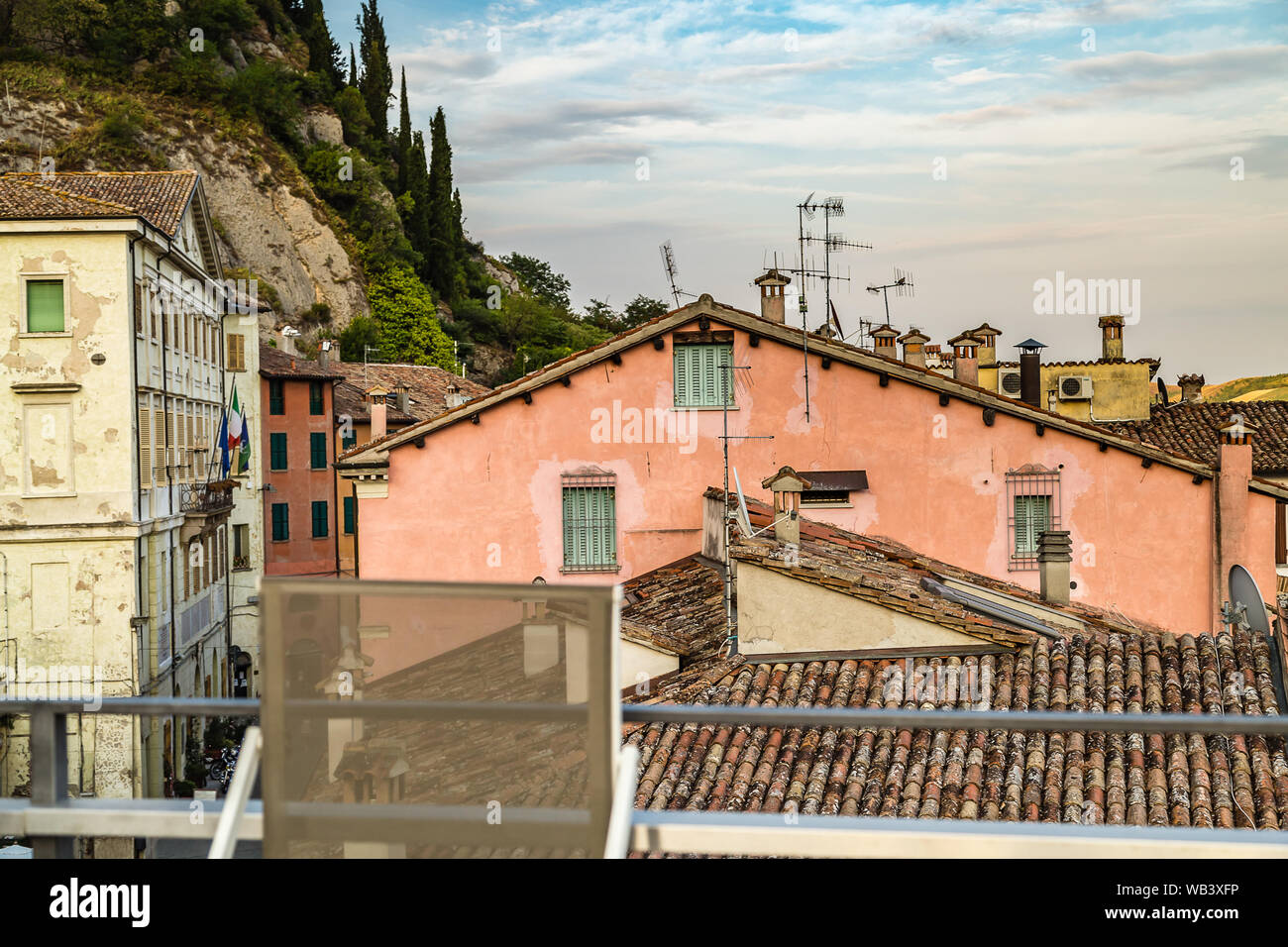 tile roofs of medieval village in Italy Stock Photo - Alamy