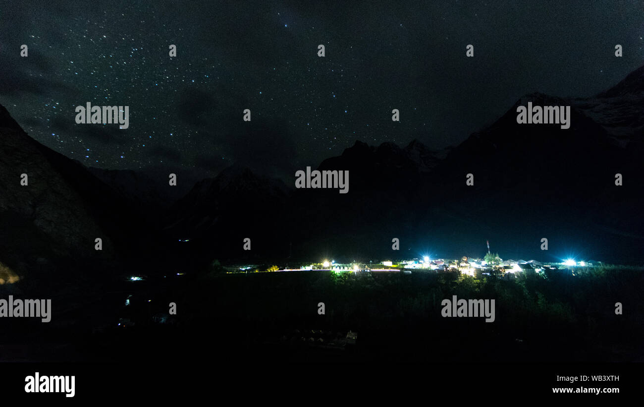 Ladakh night sky star hi-res stock photography and images - Alamy