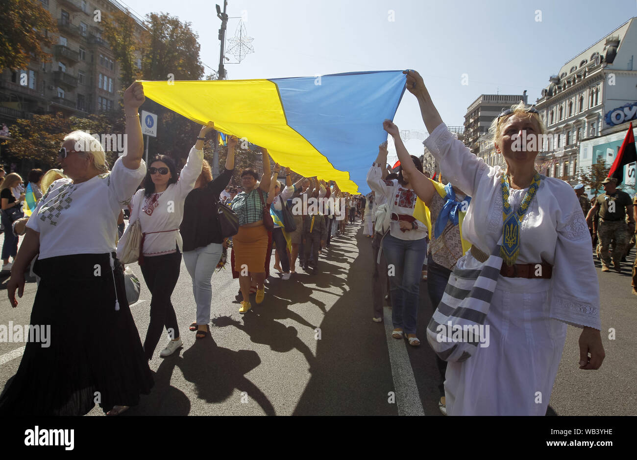 Soviet flag 1991 hi-res stock photography and images - Alamy