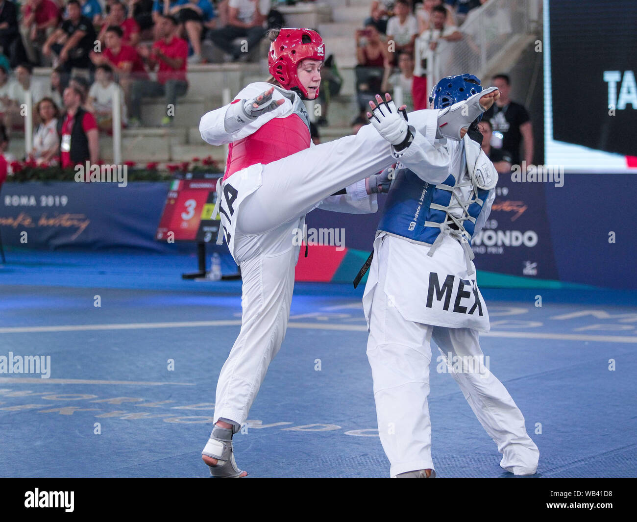 Laura giacomini hi-res stock photography and images - Alamy