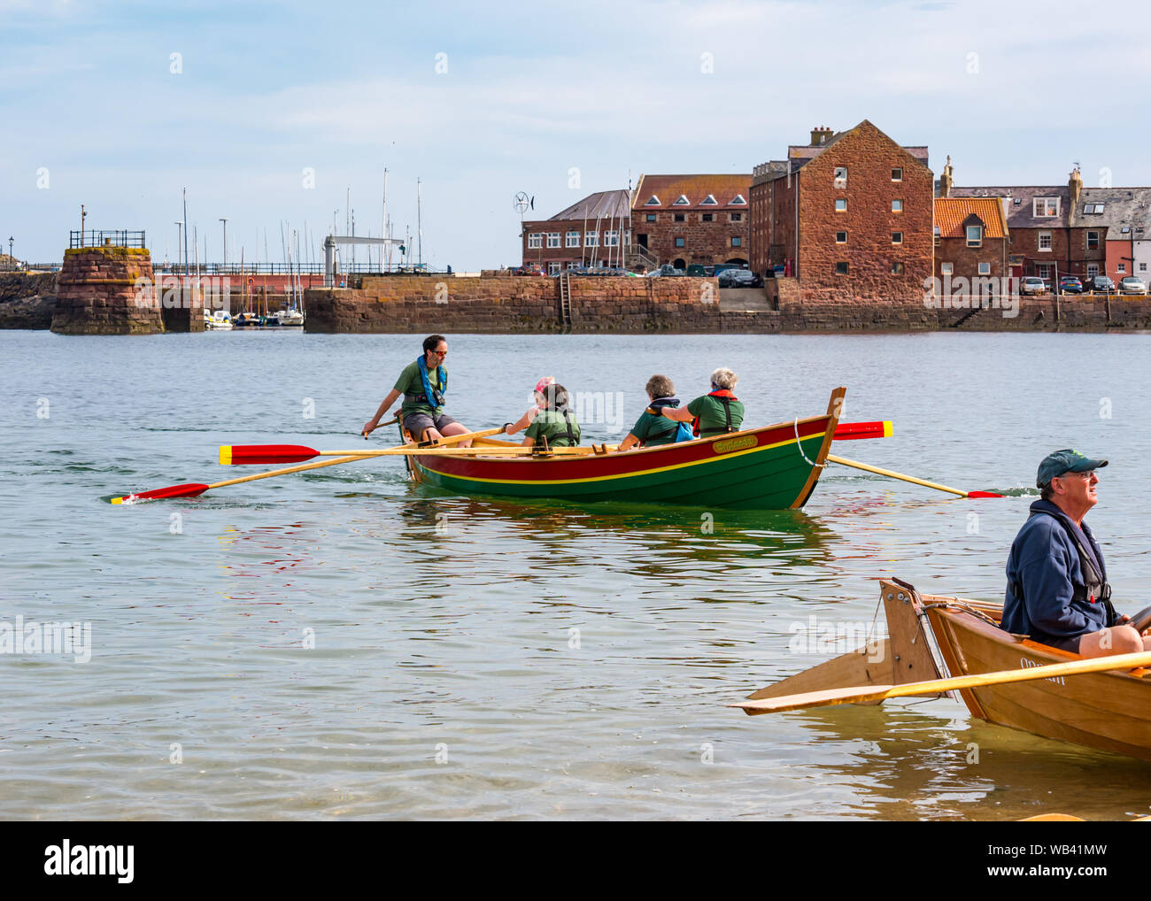 St ayles skiff hi-res stock photography and images - Alamy