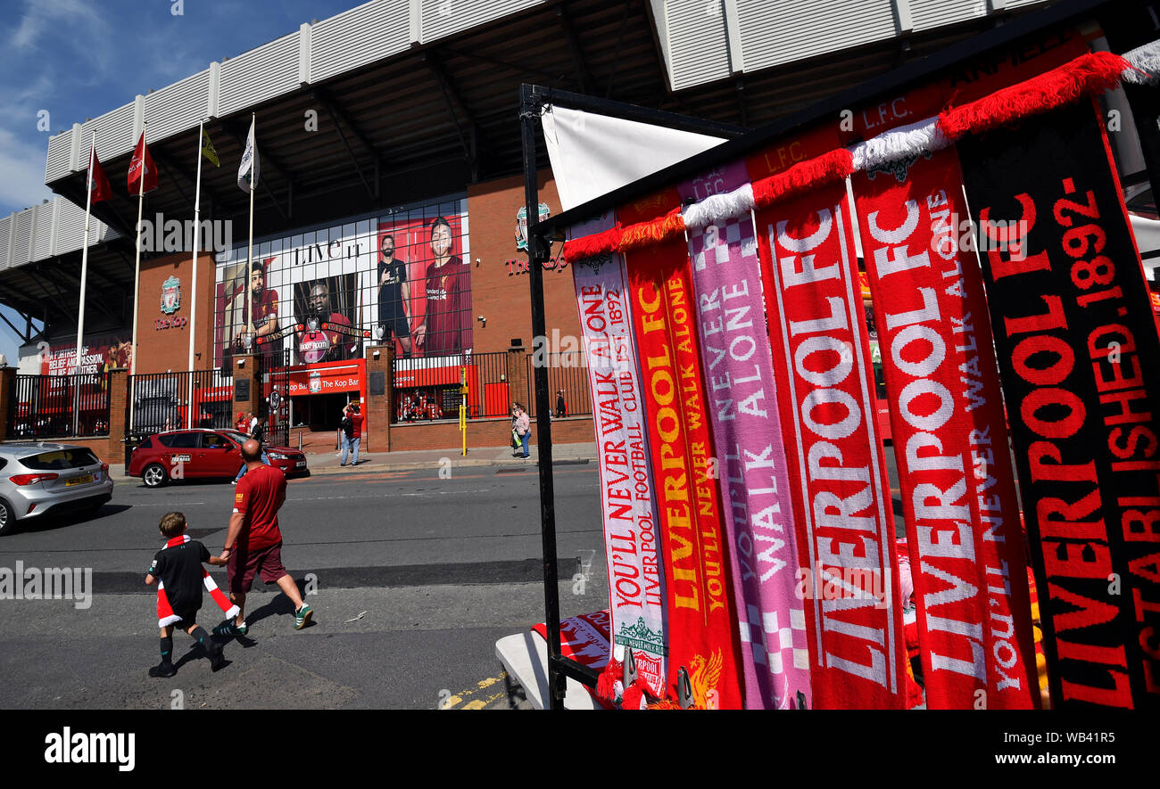 Arsenal fans anfield hi-res stock photography and images - Alamy