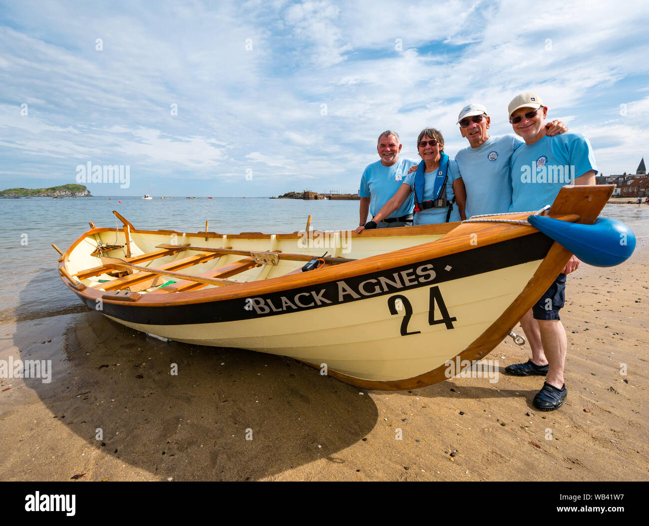 St ayles skiff hi-res stock photography and images - Alamy