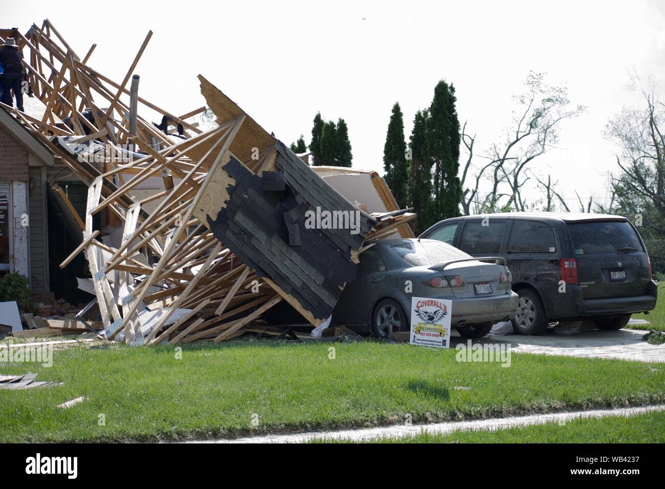 Garage fallen on car Stock Photo - Alamy