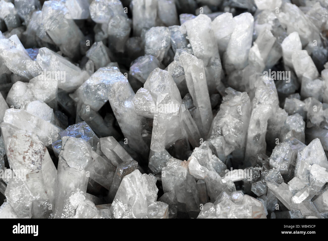 background - druse of natural quartz crystals Stock Photo - Alamy
