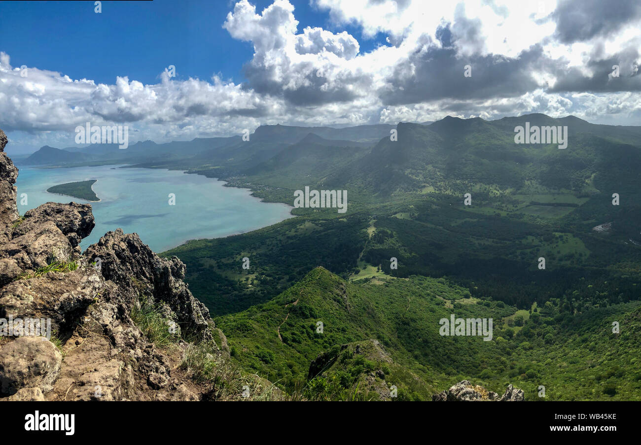 Underwater waterfall mauritius island hi-res stock photography and ...