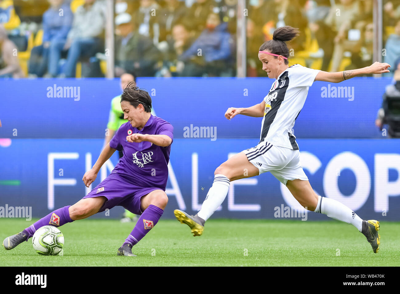 Alice parisi and barbara bonansea hi-res stock photography and images ...