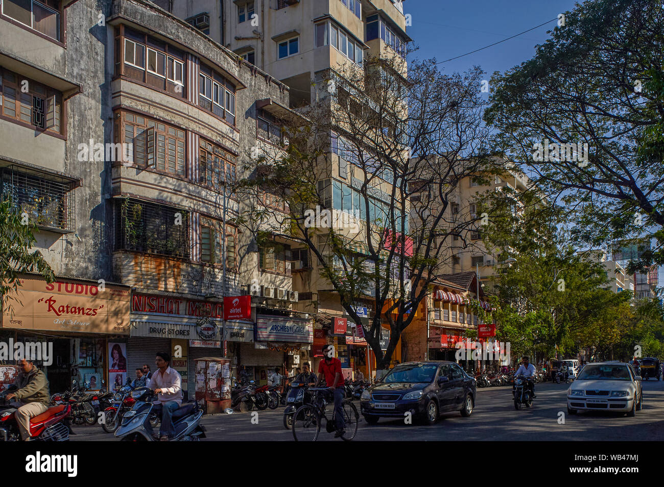 Mg road pune hi-res stock photography and images - Alamy