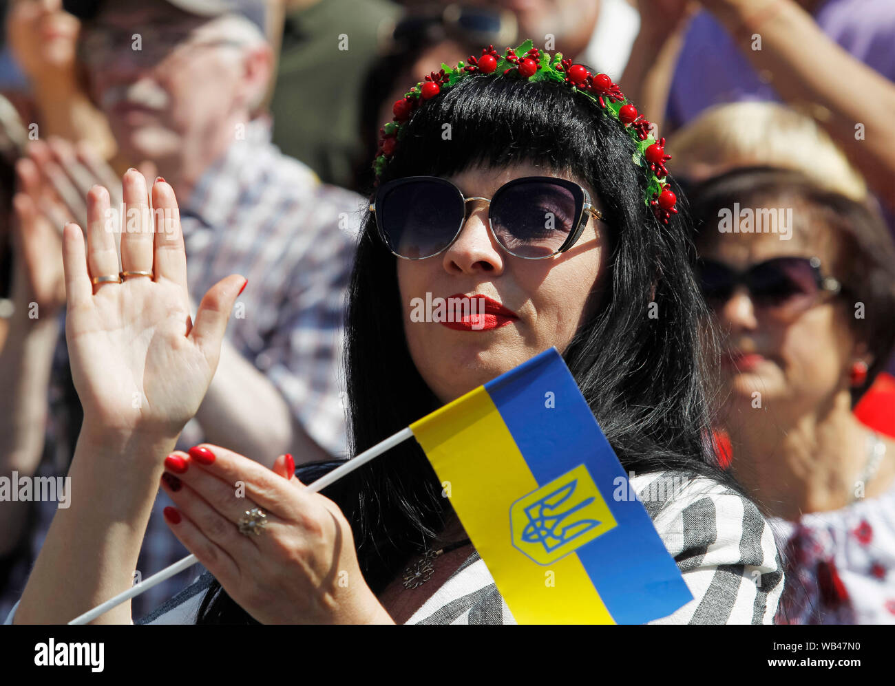 Soviet flag 1991 hi-res stock photography and images - Alamy