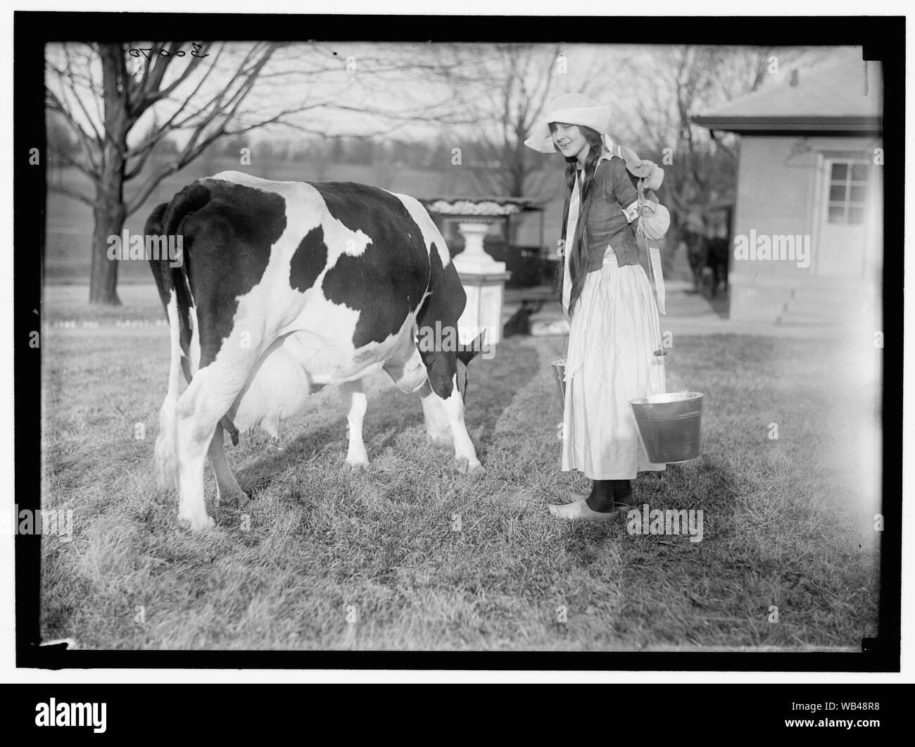 Dutch Dairy Maid High Resolution Stock Photography and Images - Alamy