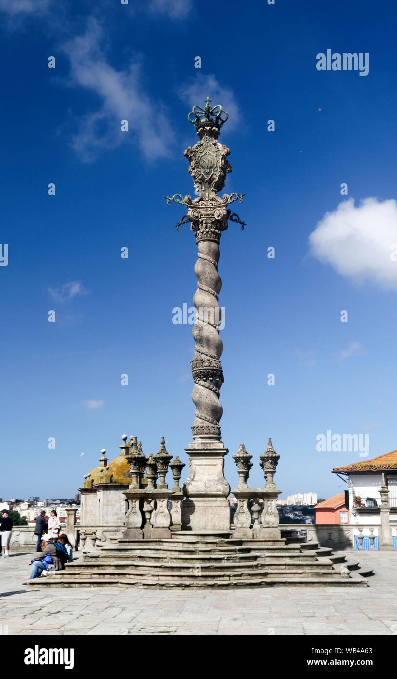 Pillory column hi-res stock photography and images - Alamy