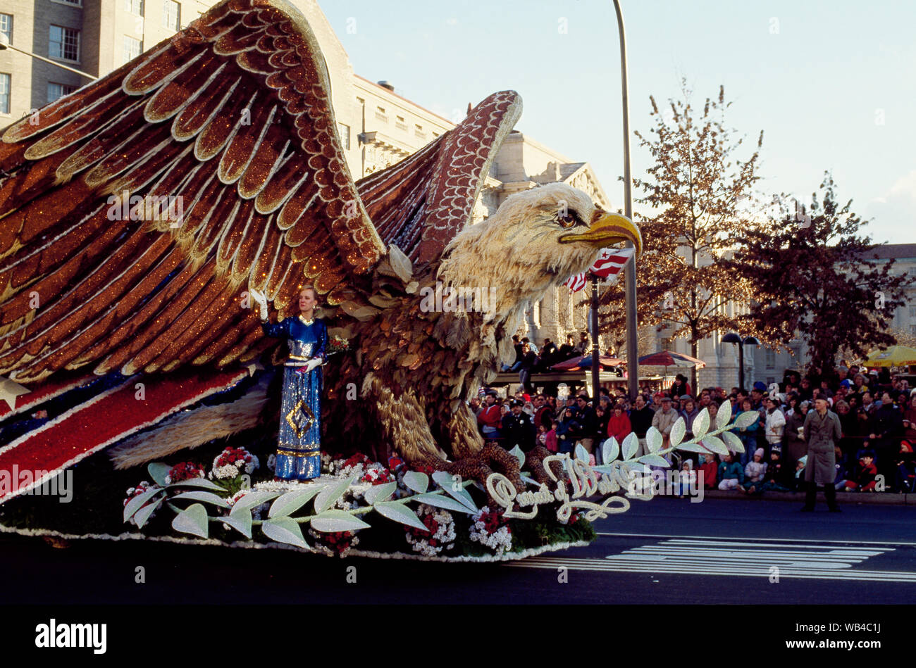 Parade float eagle hi-res stock photography and images - Alamy