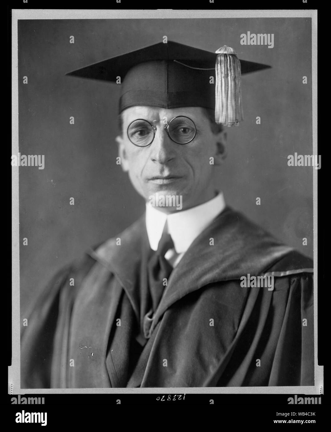 Eamon De Valera, head-and-shoulders portrait, facing front, wearing cap ...