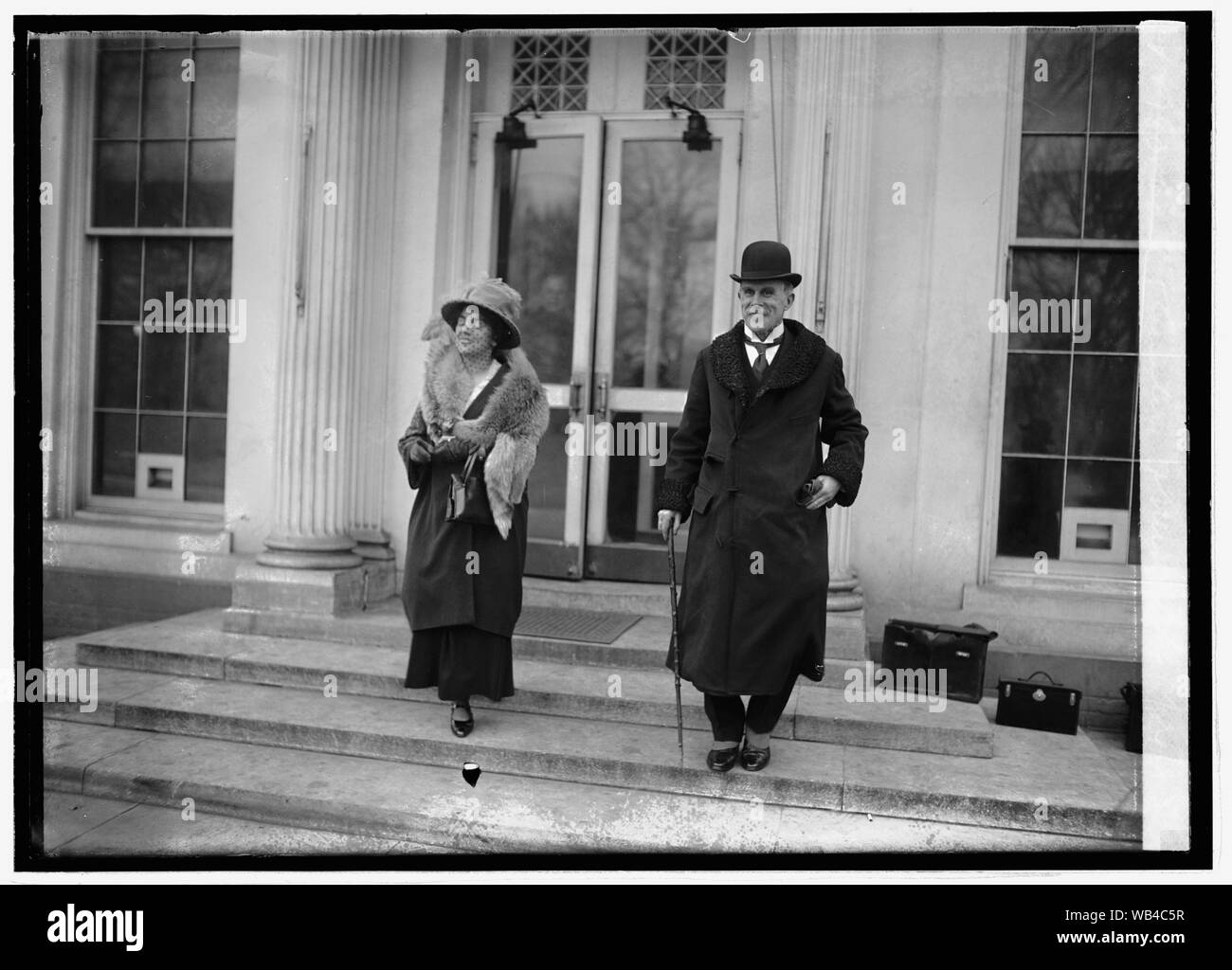 2 7 24 abstract medium hi-res stock photography and images - Alamy