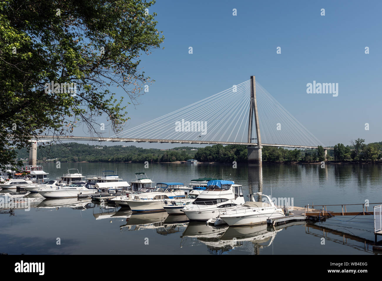 East huntington bridge hi-res stock photography and images - Alamy