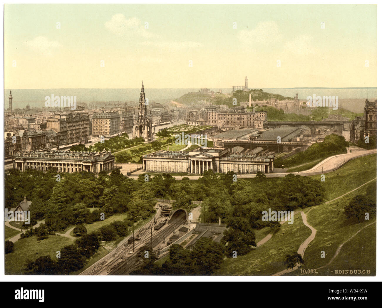 Edinburgh castle view Cut Out Stock Images & Pictures - Alamy