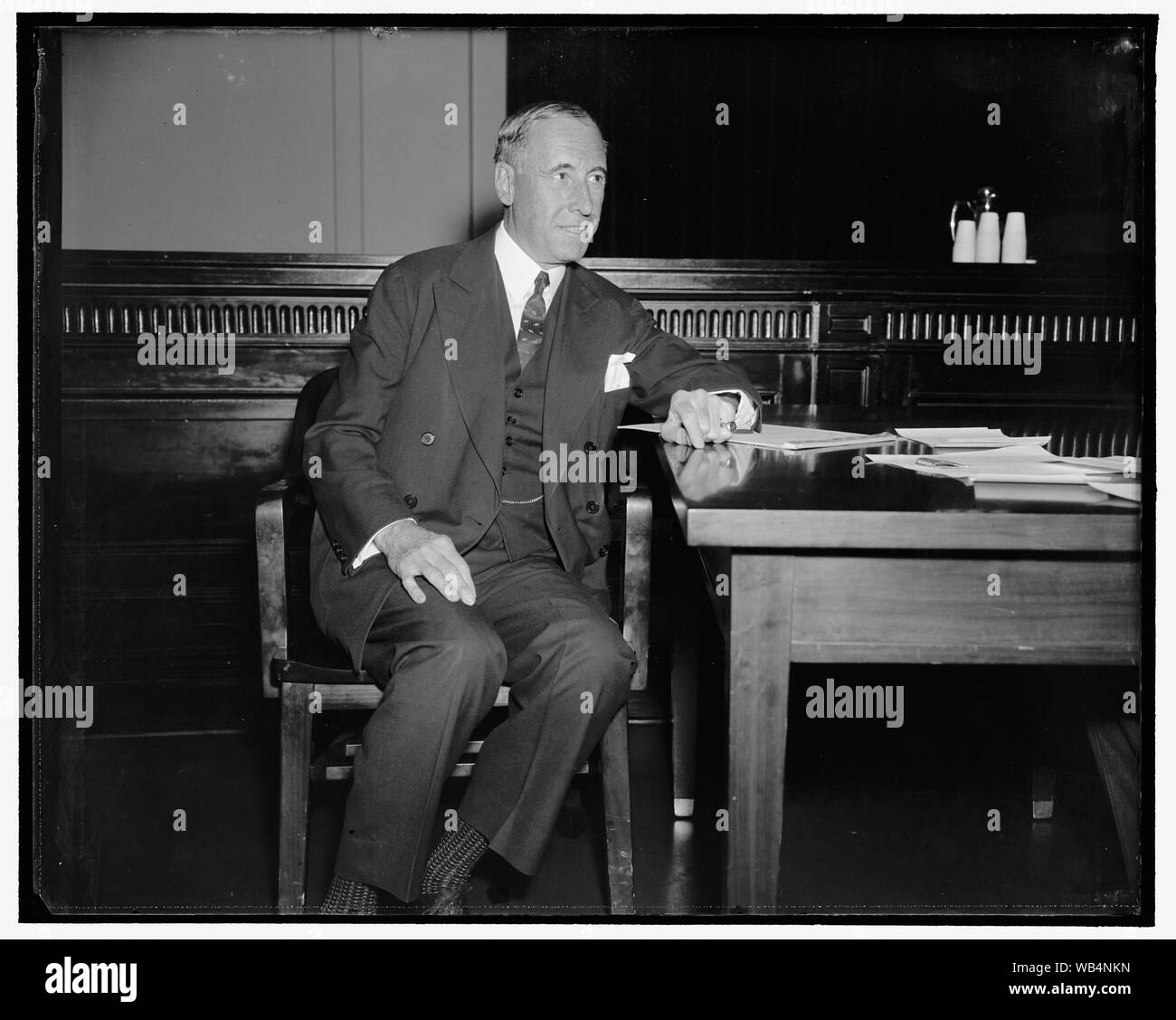 Edward simmons Black and White Stock Photos & Images - Alamy