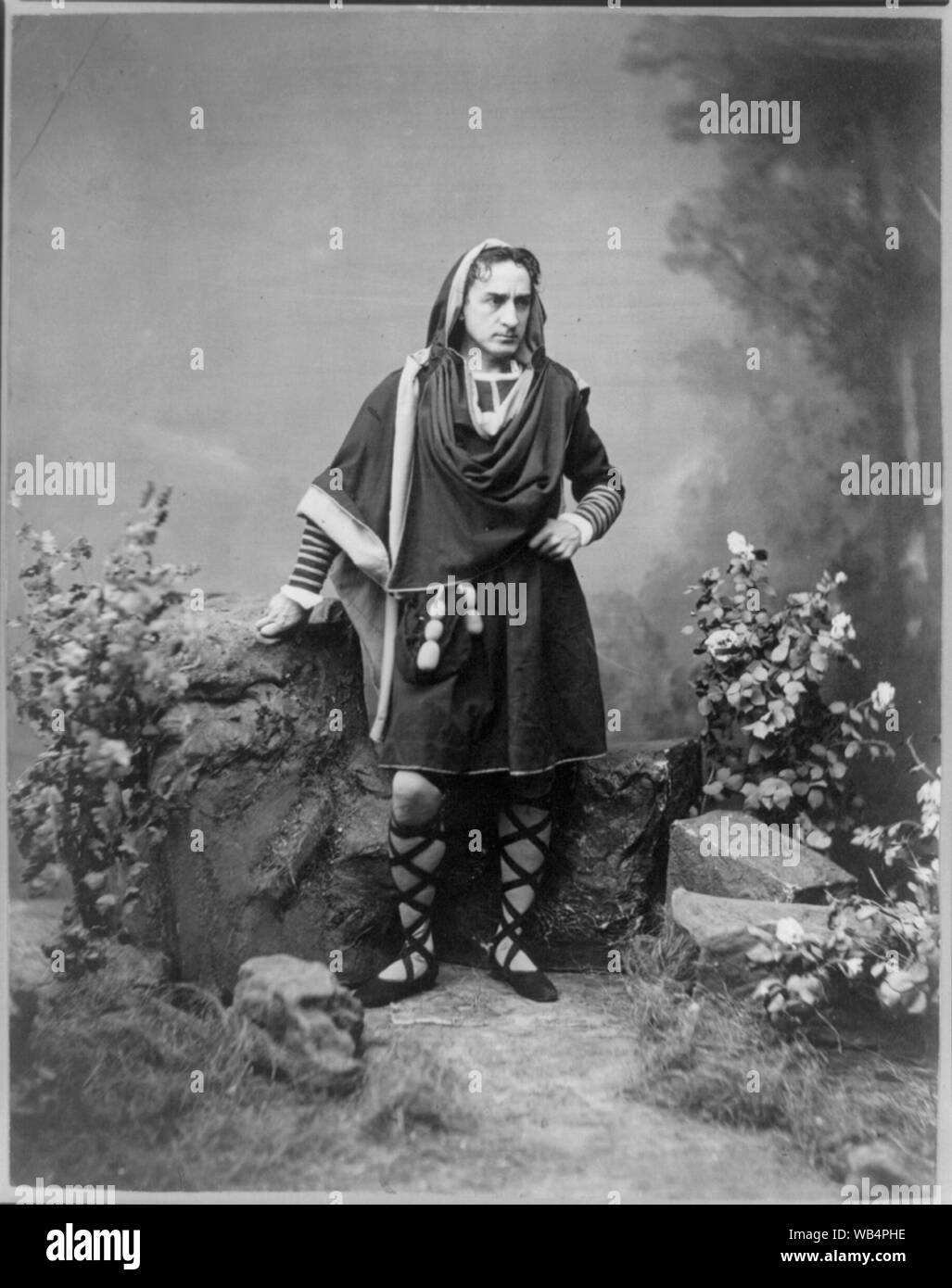 Hamlet act 1 hi-res stock photography and images - Alamy