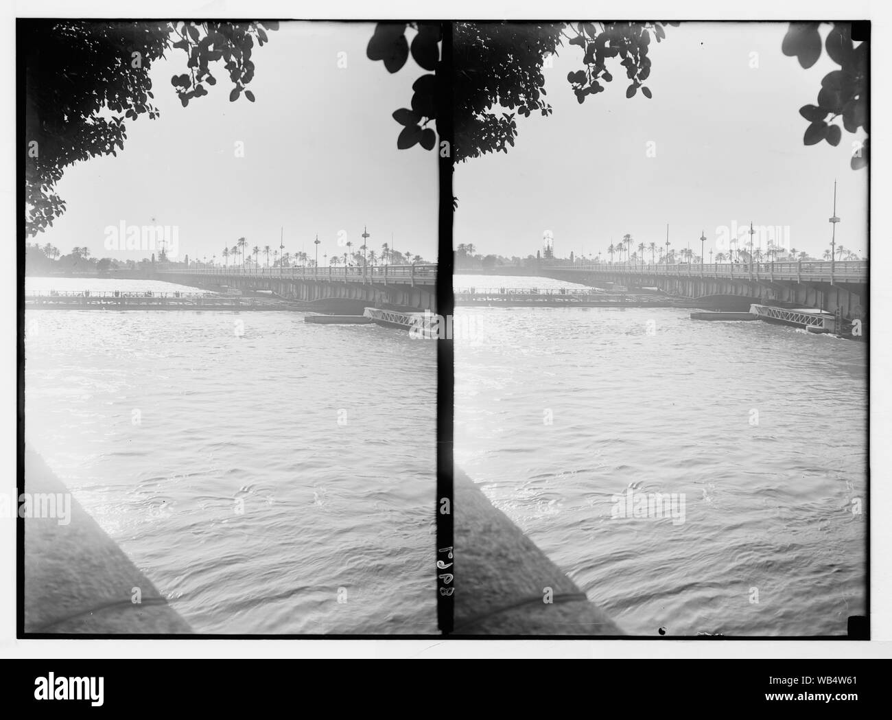 Egypt. River scenes. The Nile. Kasr-en-Nil. Looking along the bridge ...