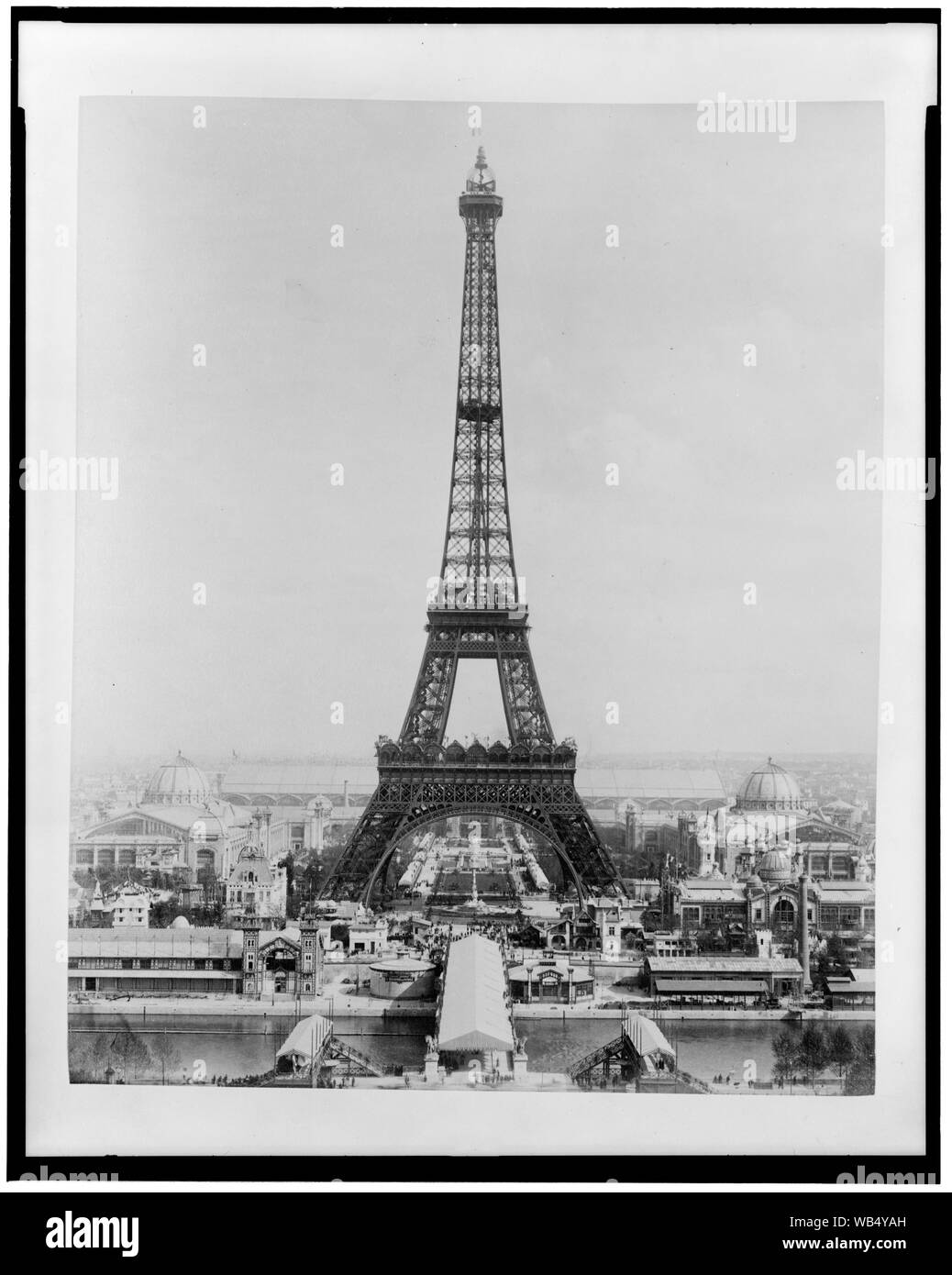 Exposition buildings Cut Out Stock Images & Pictures - Alamy