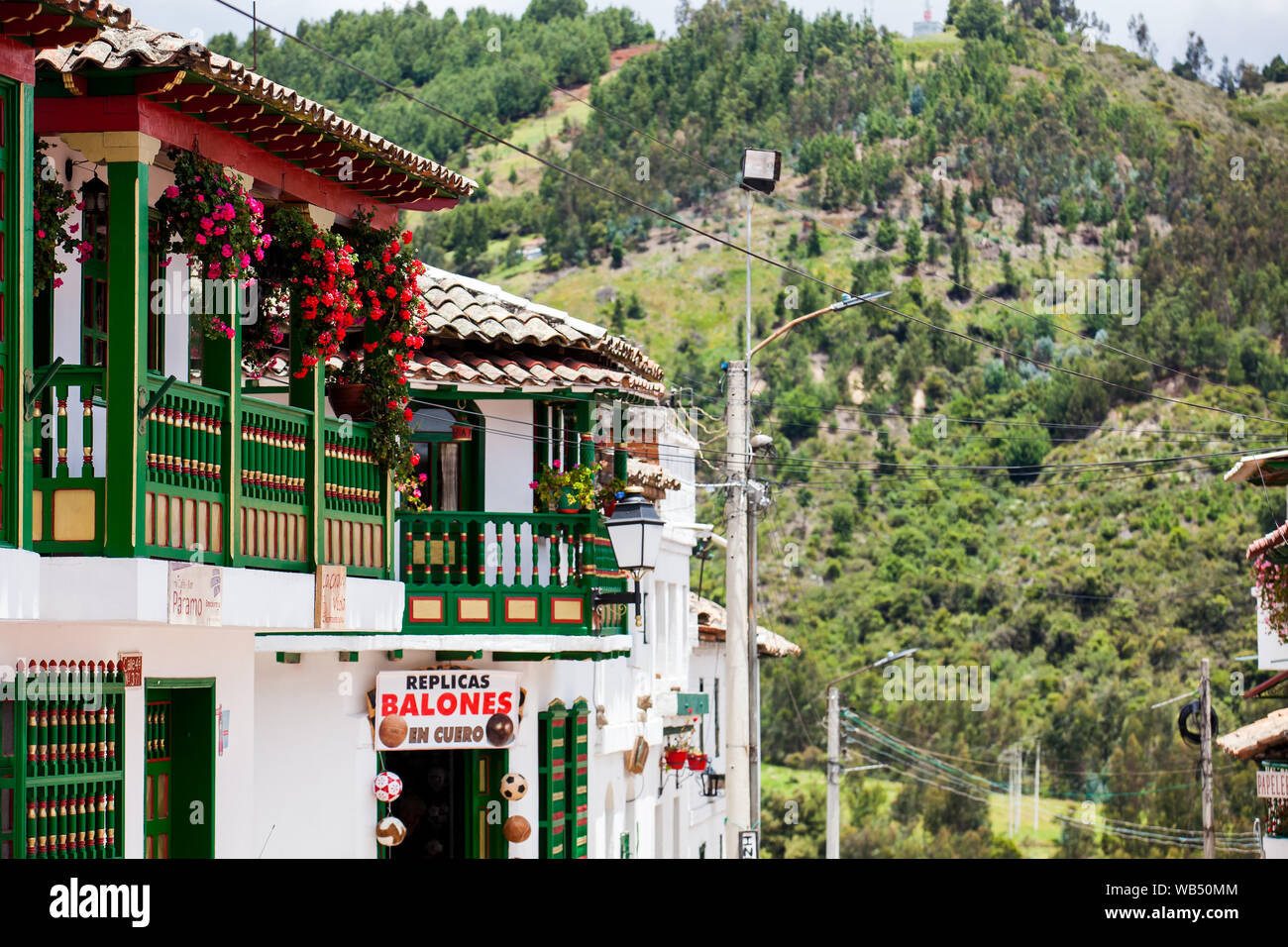 Traditional factories hi-res stock photography and images - Alamy